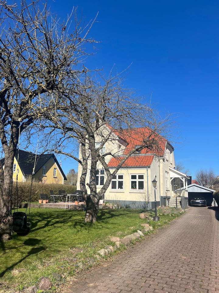 Villa Near City, Beach & Woods. - Arhus