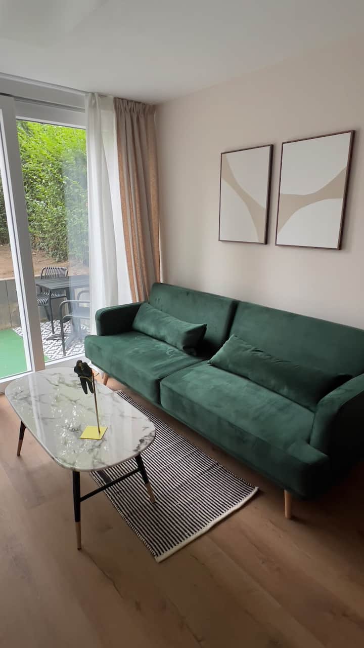 Möblierte Wohnung Mit Terrasse - Gelsenkirchen