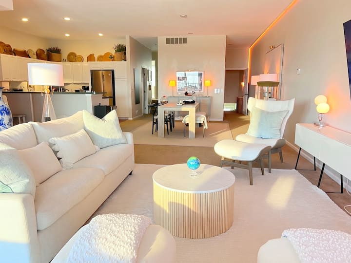 Lux Bayview Condo| 3 Bed | Sleeps 8| Close To Dt - Petoskey, MI