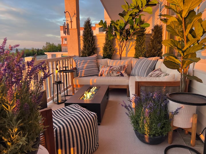 Lux Bayview Condo| 3 Bed | Sleeps 8| Close To Dt - Petoskey, MI
