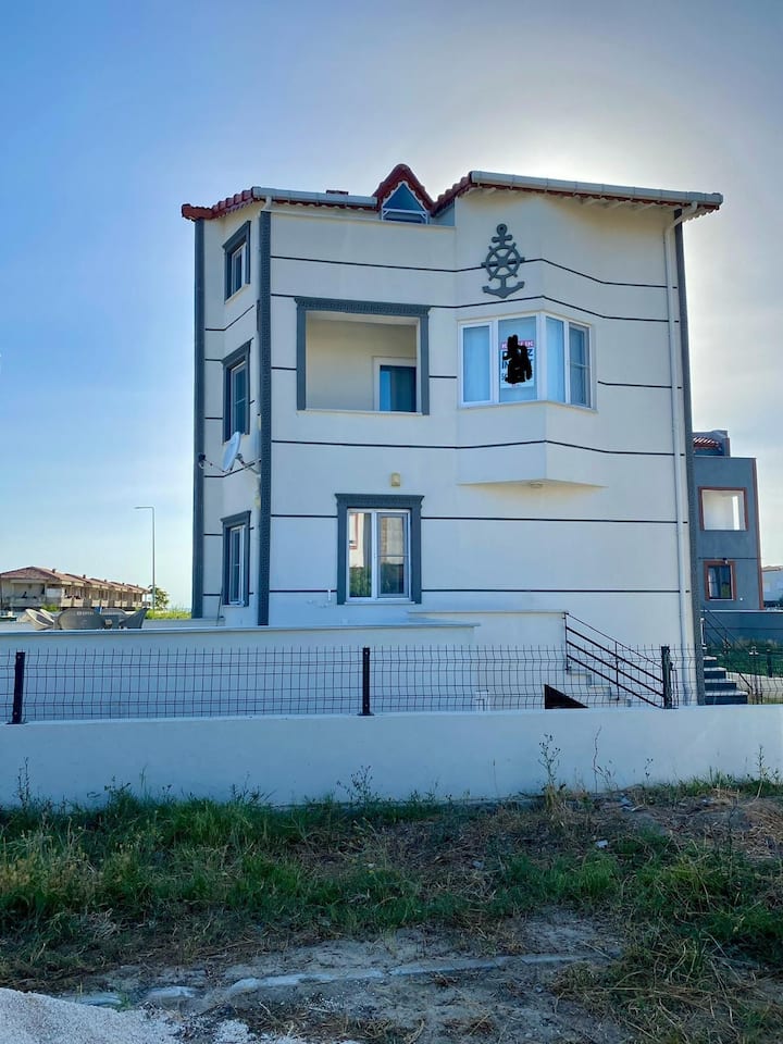 Denize 3 Dk Yürüme Mesafesinde . - Edirne