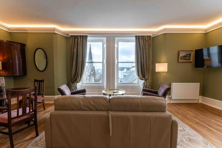 2nd Floor Guest Suite (Adult Only) Private Parking - Portrush