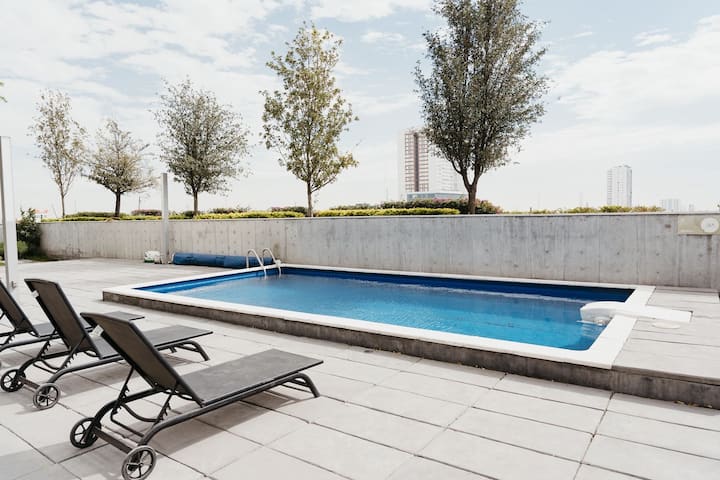 Great Location! Modern Apt With Ac And Parking - Monterrey