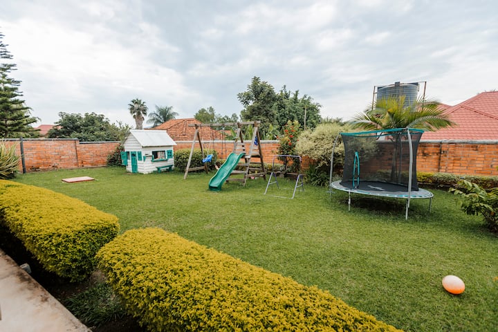 Family Gem In Top Location, Gacuriro - Kigali