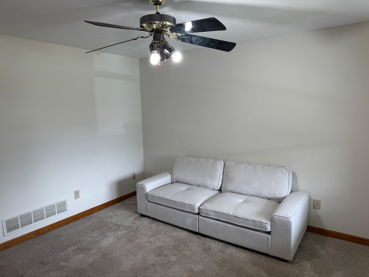 Blossom 4 -Extra Large Master With Private Bath - Polaris, OH