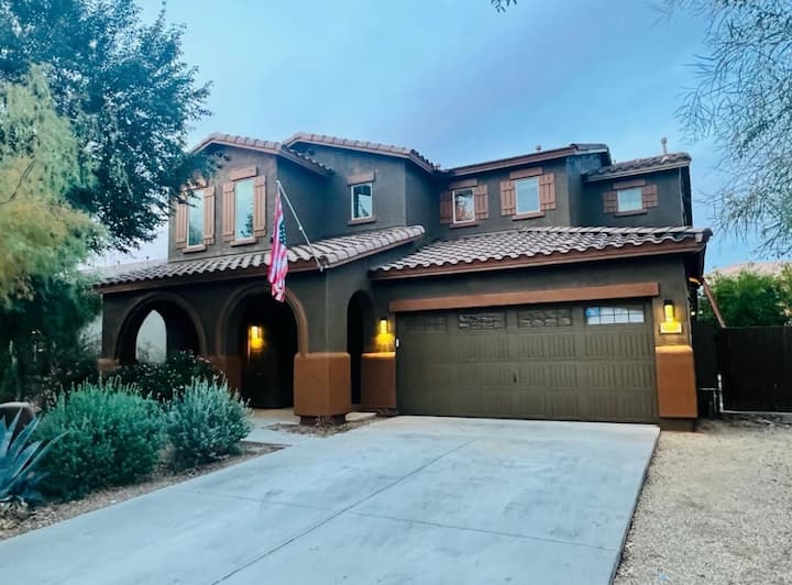 New Relaxing Home In Goodyear - 嘉年