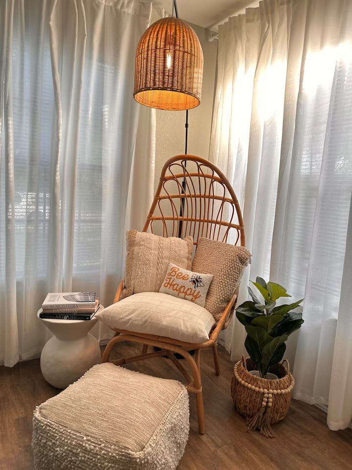 Boho Stay | Airport & Outlets - Harlingen, TX