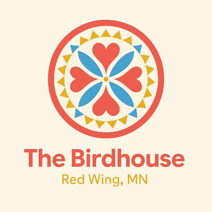 The Birdhouse, A Nest To Rest. - Red Wing, MN
