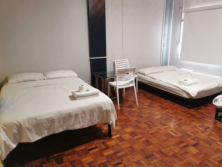 303 King Room - Quezon City