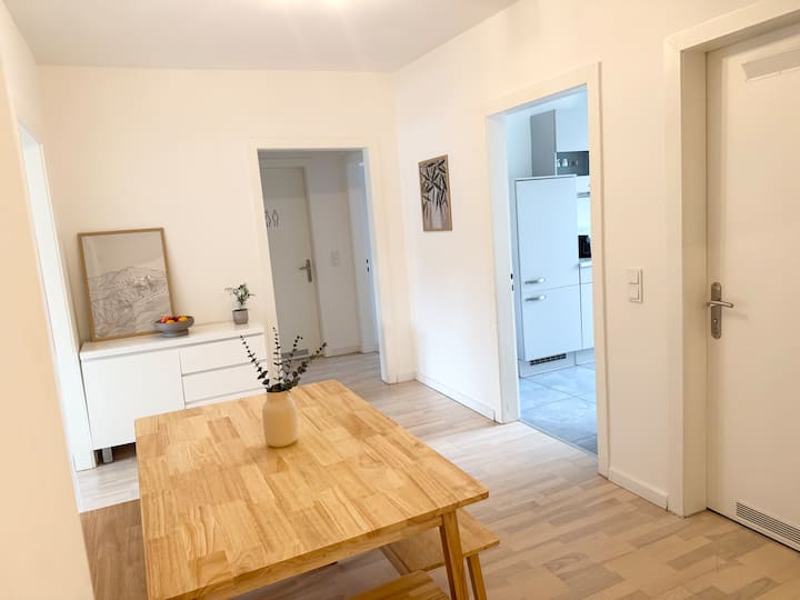 Little Tokyo Stylish, Spacious 4 Bedroom Apartment - Düsseldorf