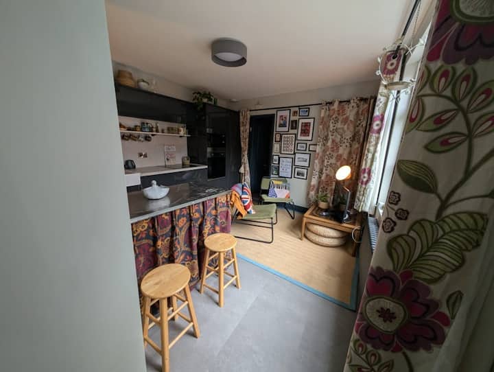 Grosvenor Studio Apartment - Llandrindod Wells