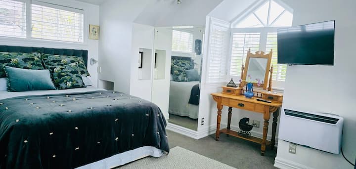 Mt Eden Near Eden Park (Loft - Apartment) - Auckland