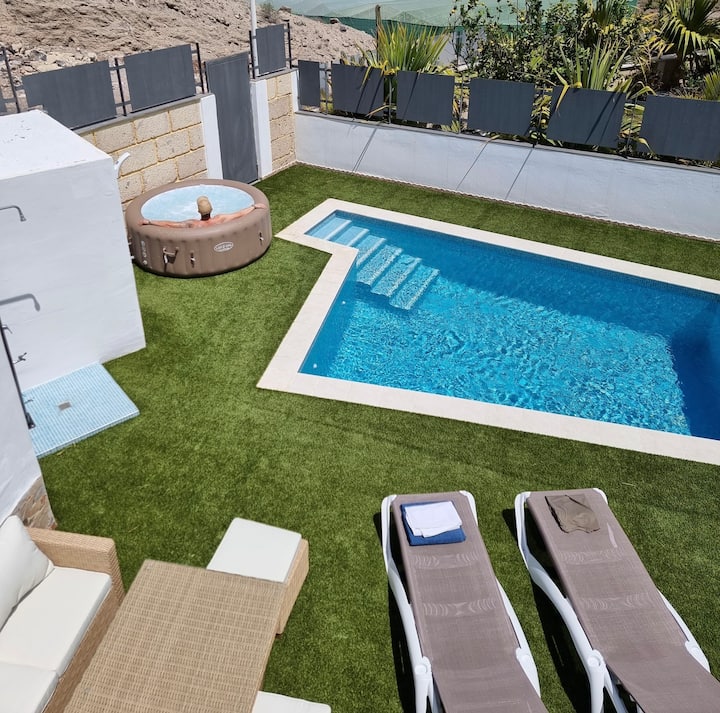 Siam View Pool Sanctuary - Los Cristianos