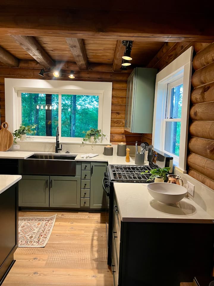 Stunning Restored Log Cabin @ Lake Wylie! - Lake Wylie, SC