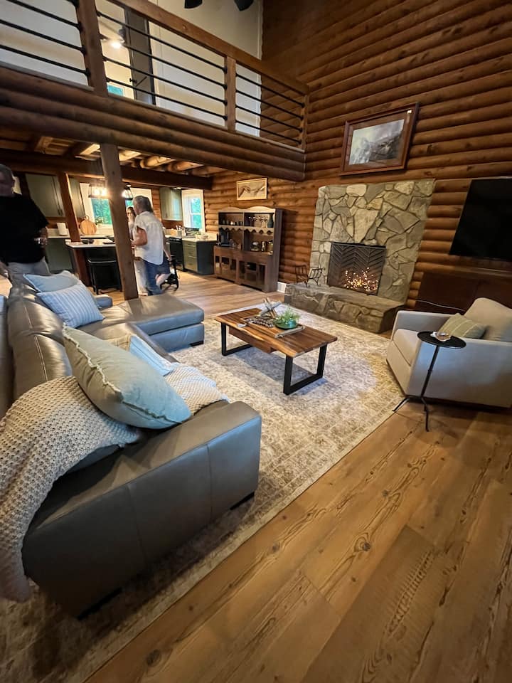 Restored Log Cabin @ Lake Wylie! - Lake Wylie, SC