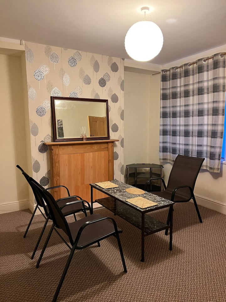 Victoria Mews, Quiet, Town, Parking, Bpw. - Merthyr Tydfil
