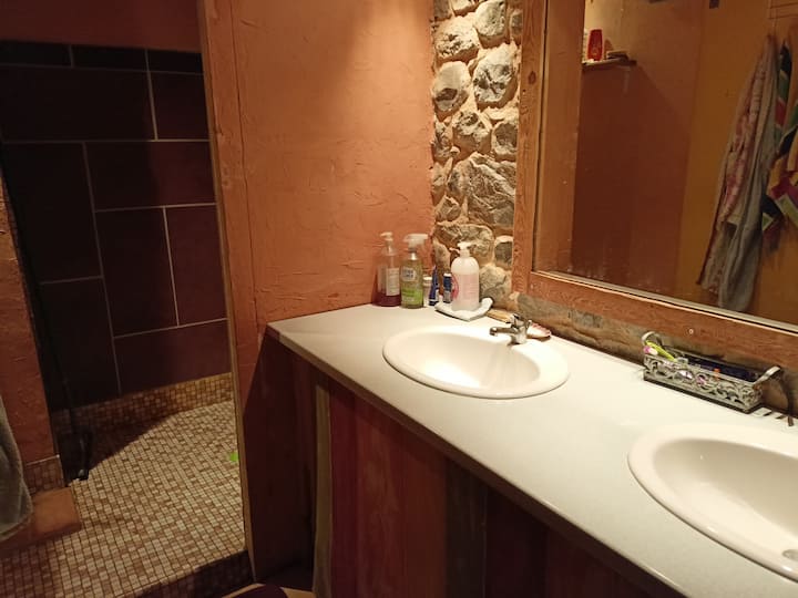 Charmant Appartement Rustique - Saint-Léger-les-Mélèzes