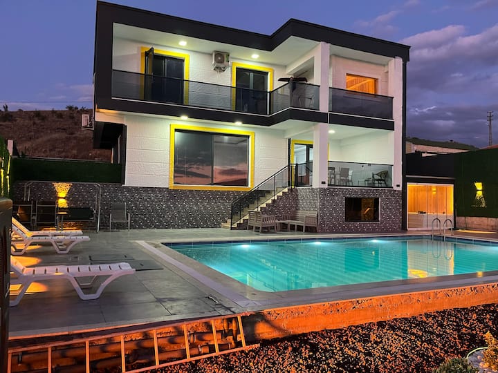 Kırkkale’de Lüx Villa Havuzlu - Turkey