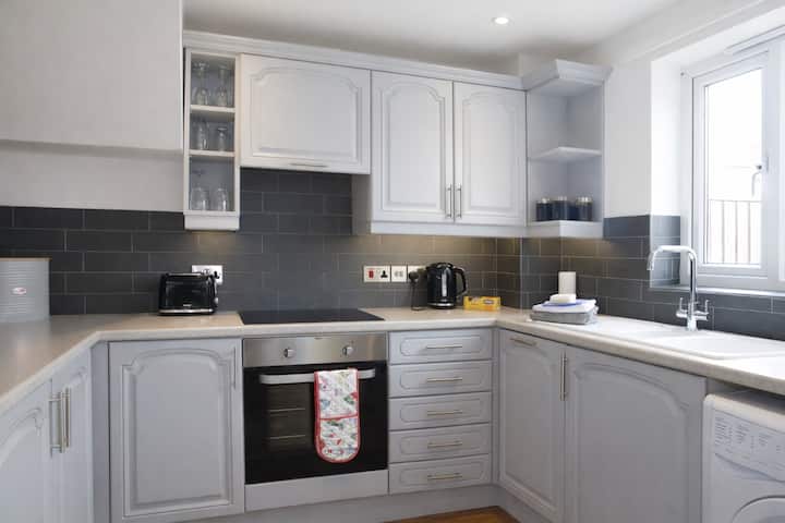 Buttercups - Bridport