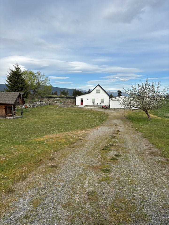 The Homestead - Kootenay River