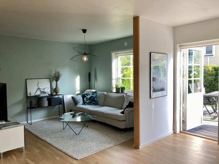 Trivsamt Hus Med Katt Att Vakta - Stockholm