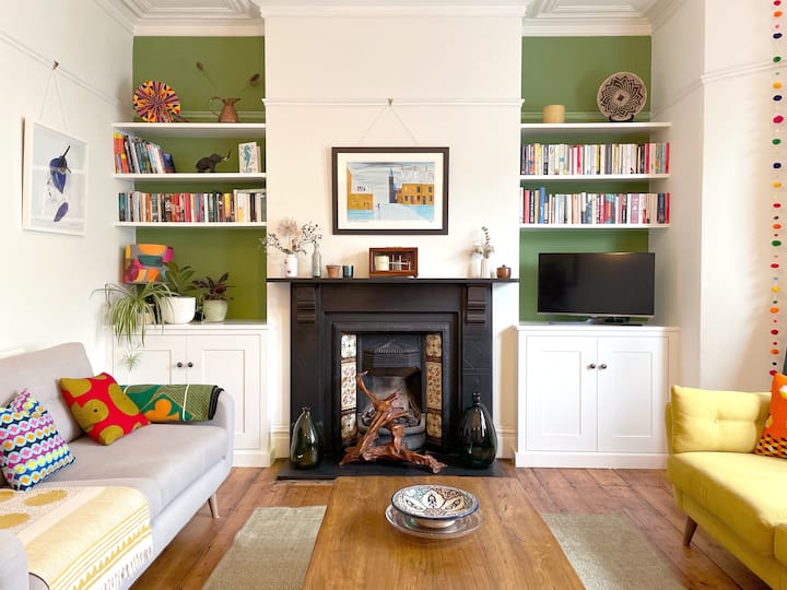 Stylish Garden Flat With Parking - Bristol