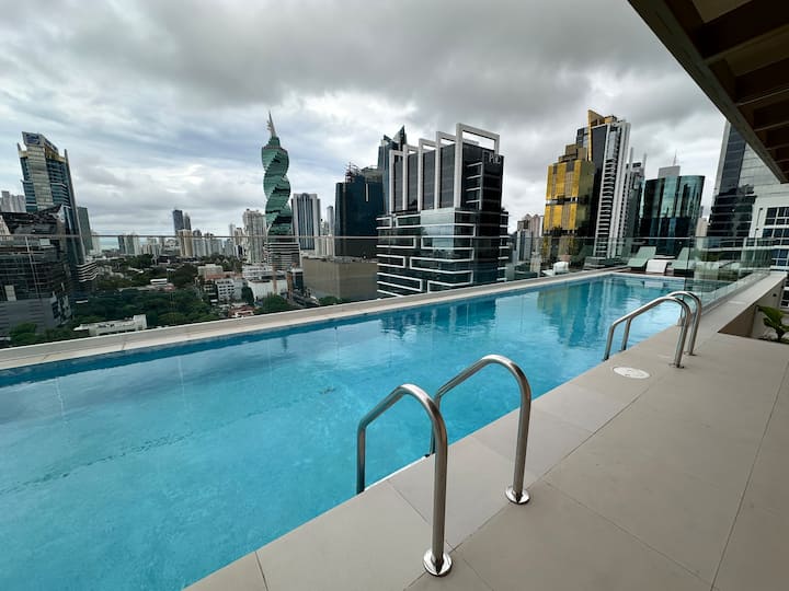 Gem Down Town 1 Bed 1 Sofa 2 Bath Free Parking 12f - Panama City