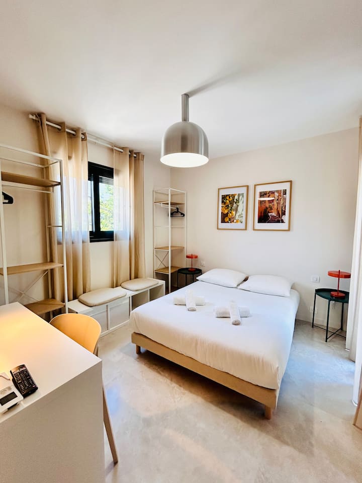 Suite Nice - Coliving, Parking & Breakfast - Saint Paul de Vence