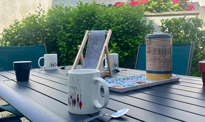 Appartement Avec Cour Proche Plage Du Chay Royan - Royan