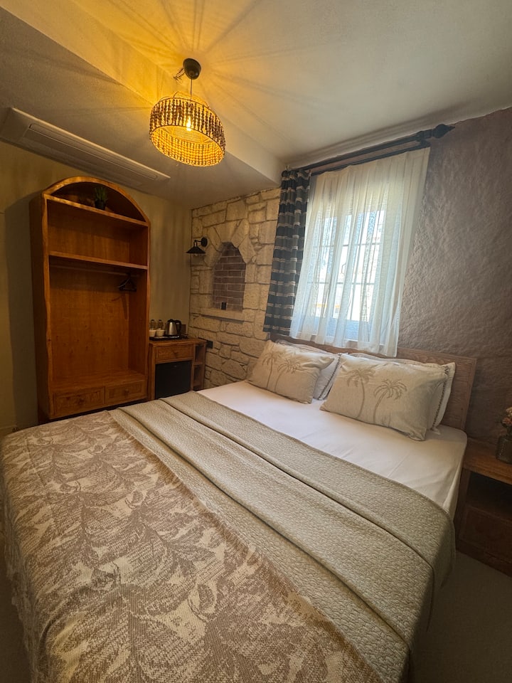 Sevilayhanım Otel Oda- Kahvaltı Oda 104 - Çeşme, Türkiye