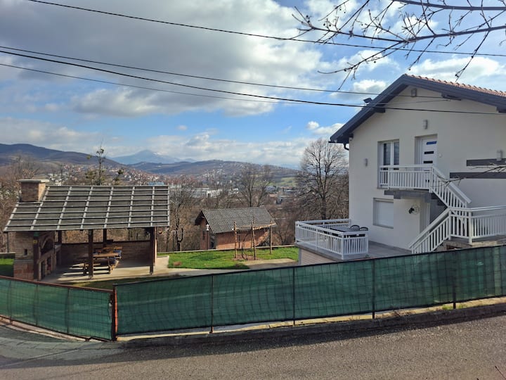 House With Gazebo & Private Garden |
 10 Guests - Sarajevo