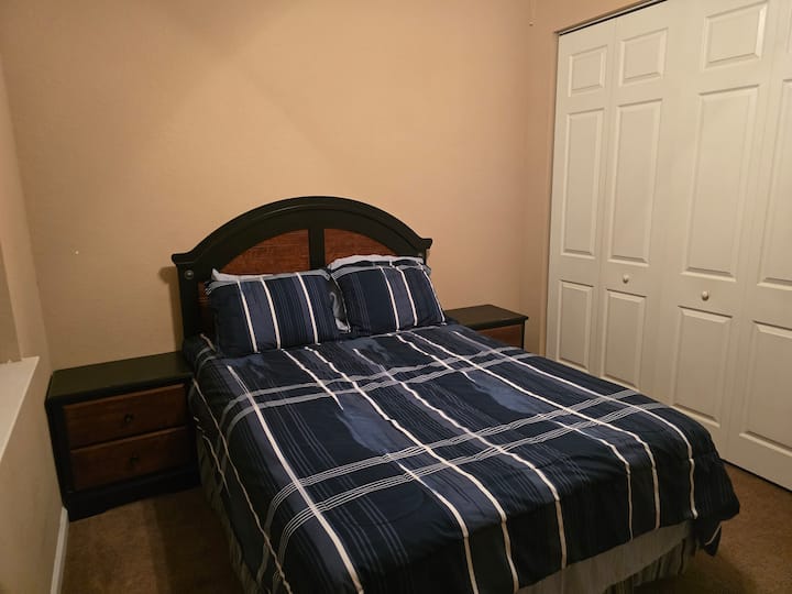 2 Bedroom, 2 Bath Gated Community Close To Disney - Celebration, FL