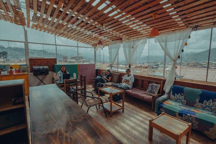 Casa Entera En El Centro Histórico - Cuzco