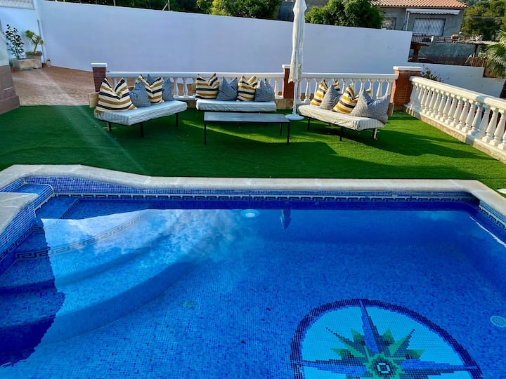 Casa+pisci 7p+masc A 10min Playa - Cunit