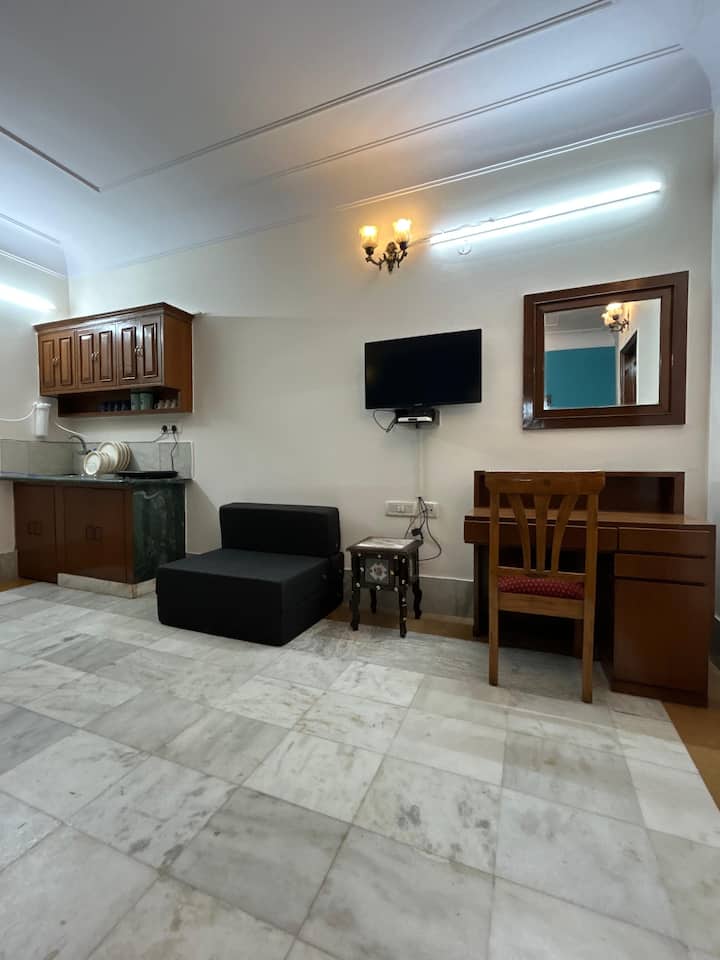 Madhav Studio- 5 Mins Walk To Keli Kunj - Vrindavan
