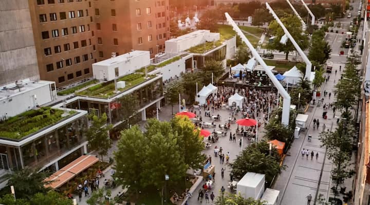 4e Studio - Centre-ville, Quartier Des Spectacles - Montreal