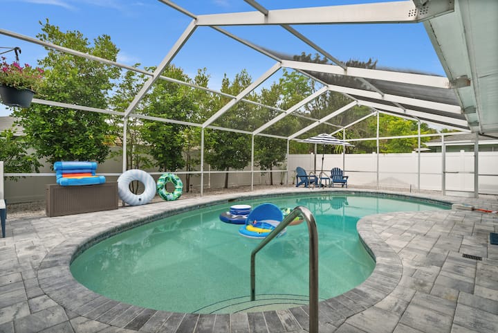 Luxury Retreat With Heated Pool - Naples, FL