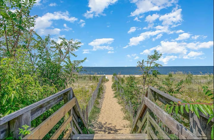 Love N The Air!
5starbeachvilla - Hampton, VA