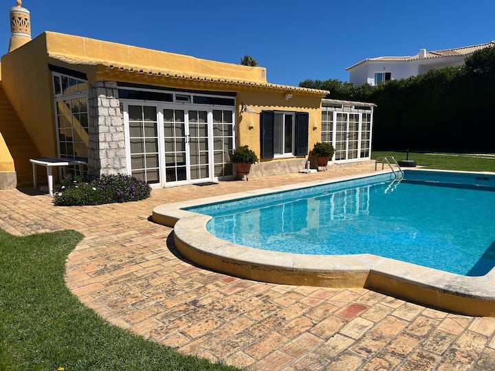 Casa, Mar Y Piscina - Lagos