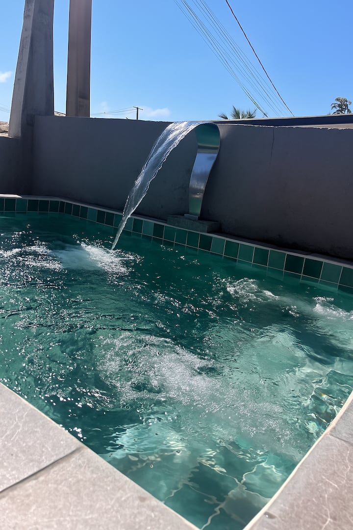 Refúgio De Descanso Com Piscina, Hidro E Suíte. - Matinhos