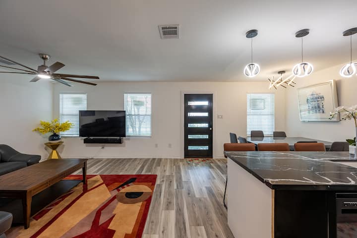 Southwind White House - South Park - Houston