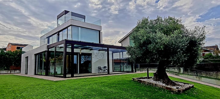 Luxury Villa With Private Garden And Sea Views - A Coruña