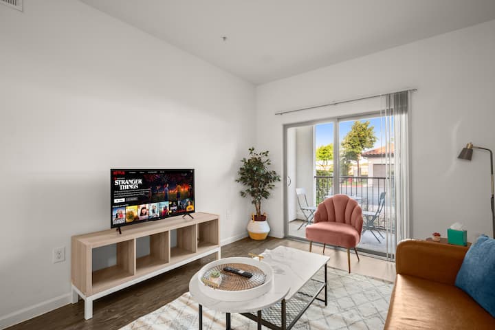 Cozy& Central 1br Suite • Near Downtown - Pflugerville, TX