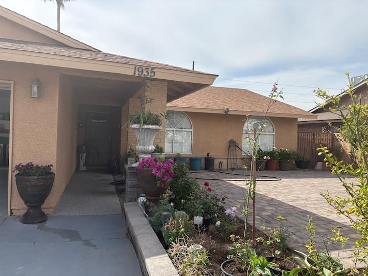 Casa Del Alfarero - North Las Vegas, NV