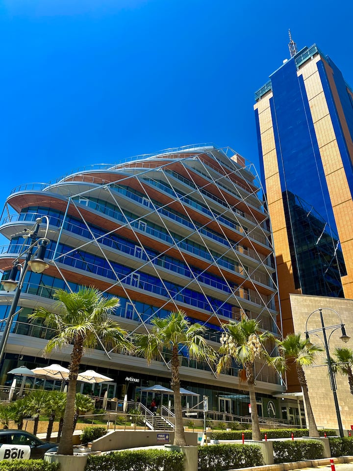 Seaviewportomasoyacht Apartment, Next To Paceville - Malta