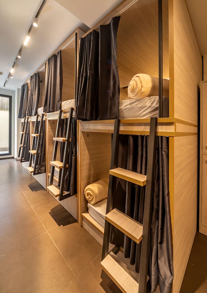 Cama En Habitación Compartida Mixta - Gg Hostel - Barcelona