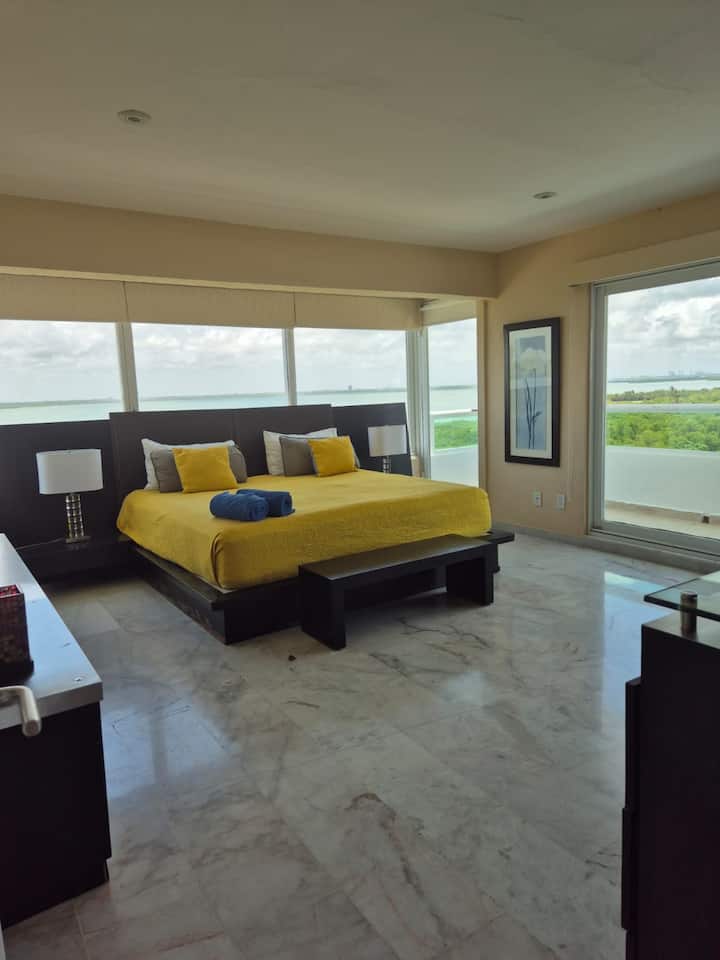 Hermoso Penthouse 3 Pisos Frente Al Mar Con Jacuzz - Cancún