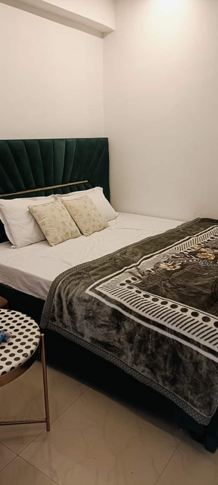 Premium Stays By Milan - Ghaziabad