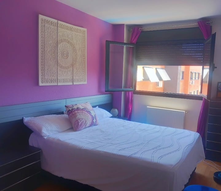 Habitación Amplia - San Sebastián de los Reyes