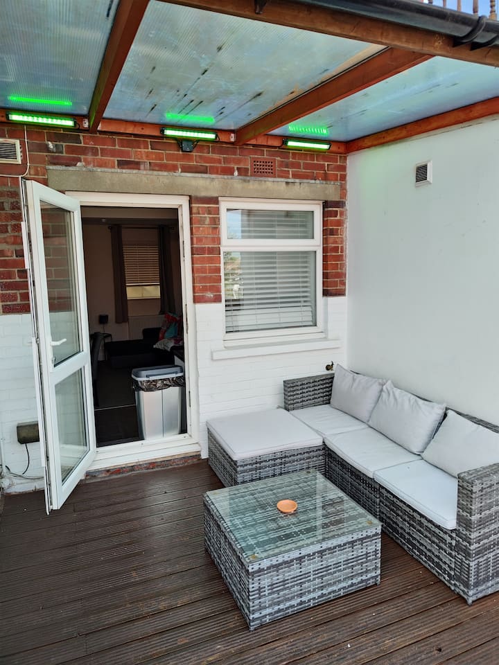 Stylish Modern 2 Bed Apartment - Portsmouth